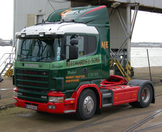 Gone to the docks - news from Lorryspotting.com