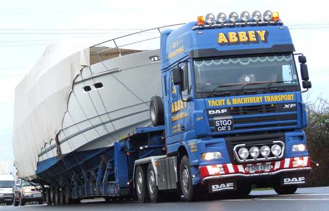 Abbey boat transport - news from Lorryspotting.com