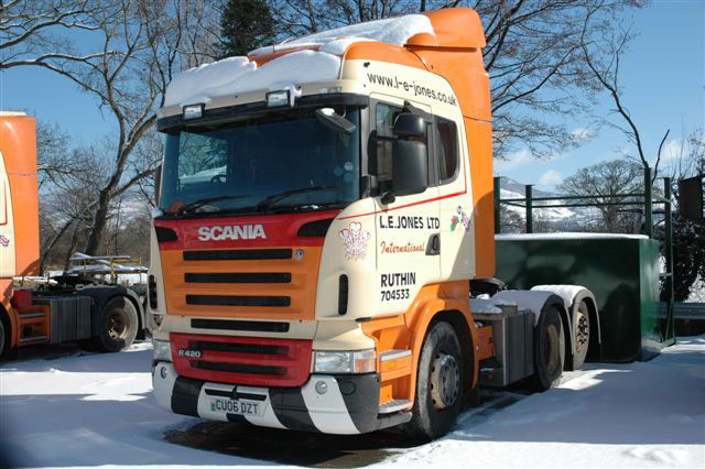 Twelve new Scanias for L E Jones - news from Lorryspotting.com