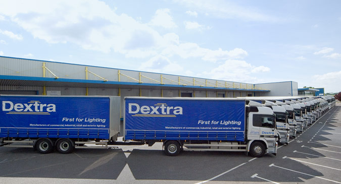 Dextra as far as the eye can see - news from Lorryspotting.com