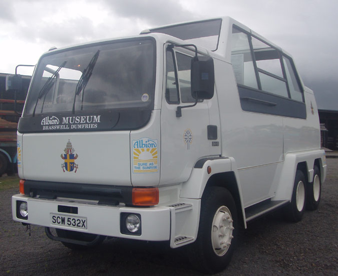 Popemobile for sale - news from Lorryspotting.com