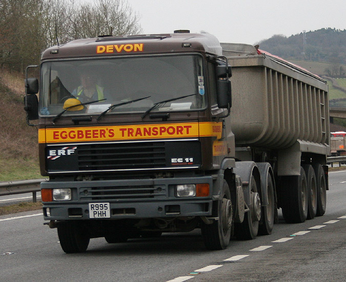 M Way vehicle on the A38 - news from Lorryspotting.com
