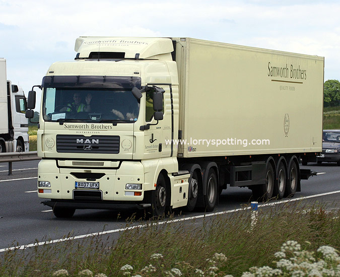 Samworth Brothers always a friendly wave - news from Lorryspotting.com