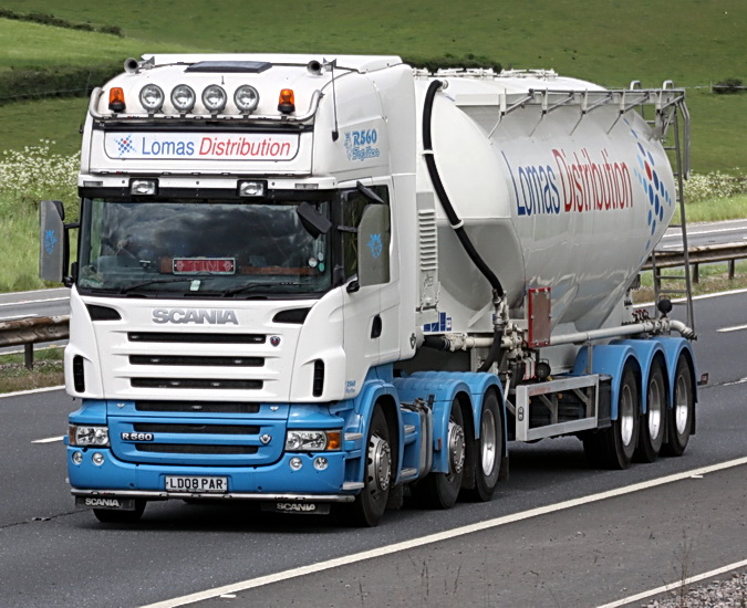 Lomas distribution on the M5 - news from Lorryspotting.com