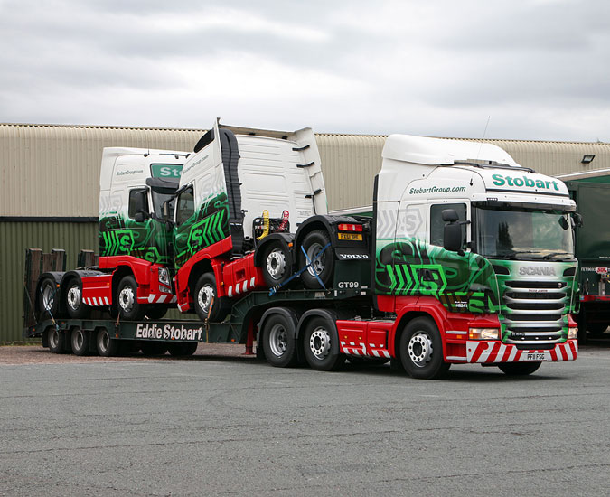 61 plates being delivered - news from Lorryspotting.com