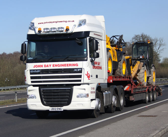 John Day Engineering on the A34 - news from Lorryspotting.com