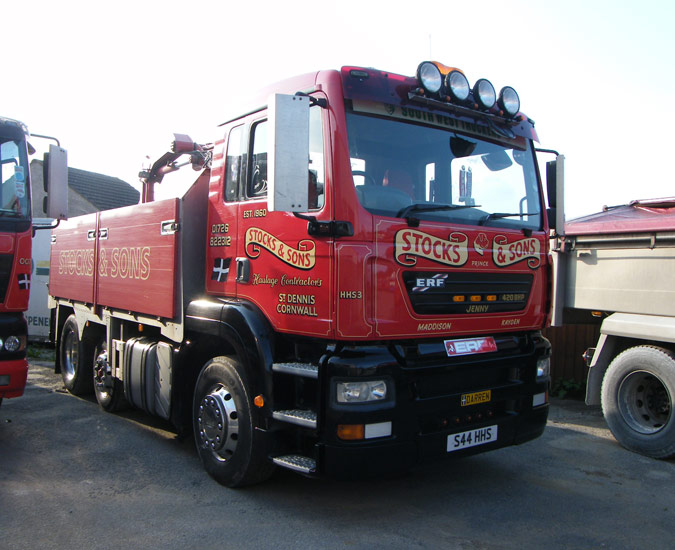 Stretched tractor units - news from Lorryspotting.com