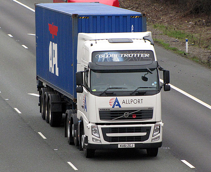 New Volvos for Deben Transport - news from Lorryspotting.com