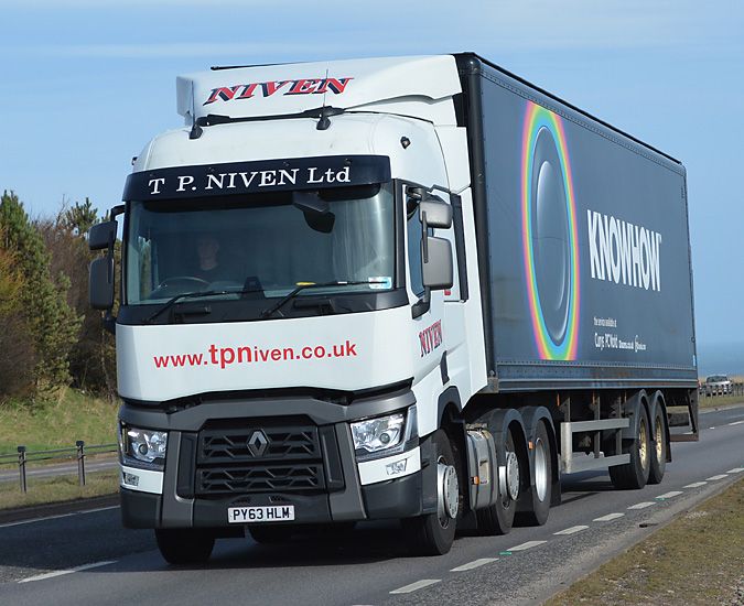 T Renault for T P Niven - news from Lorryspotting.com