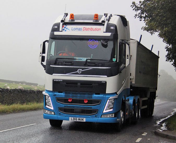 Lomas Distribution Volvo - news from Lorryspotting.com